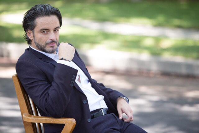 Bernard Bullen nos conversa sobre el personaje que interpretó en “Betty ...